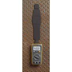 Fluke Palm-Sized Digital Multimeter, Cat III 600V, 10A 107: Shop Online ...