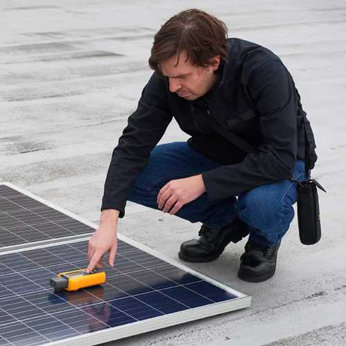Fluke Solar Irradiance Meter, 0 to 100 W/m² IRR1-SOL: Shop Online at ...